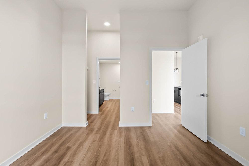 Modern Luxury Apartments in Milwaukee | River Place Lofts — River Place ...