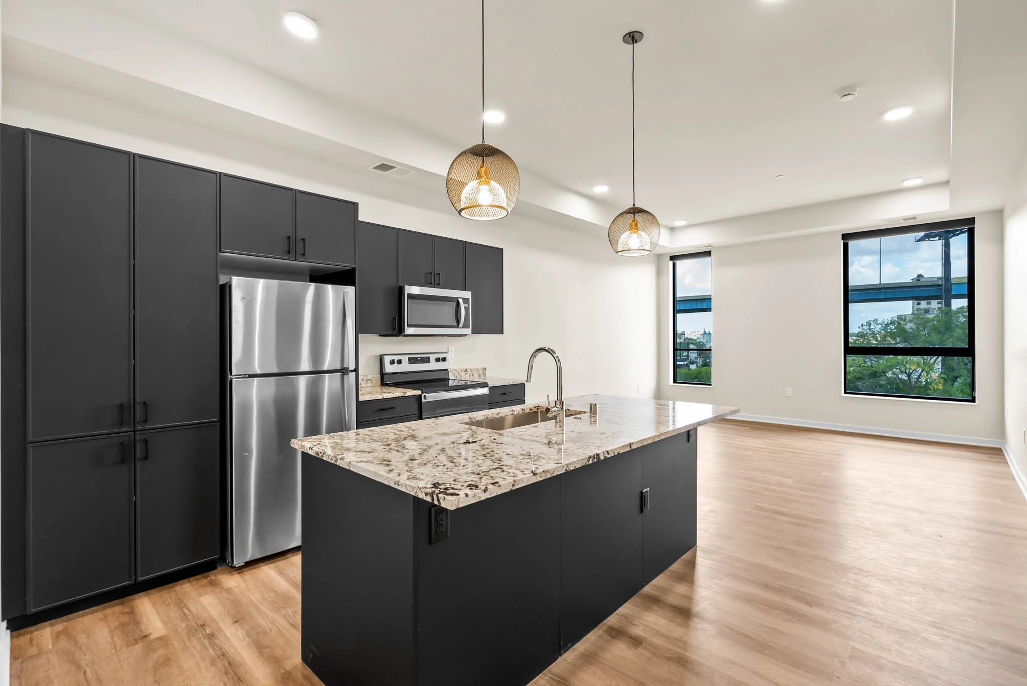 Modern Luxury Apartments in Milwaukee | River Place Lofts — River Place ...