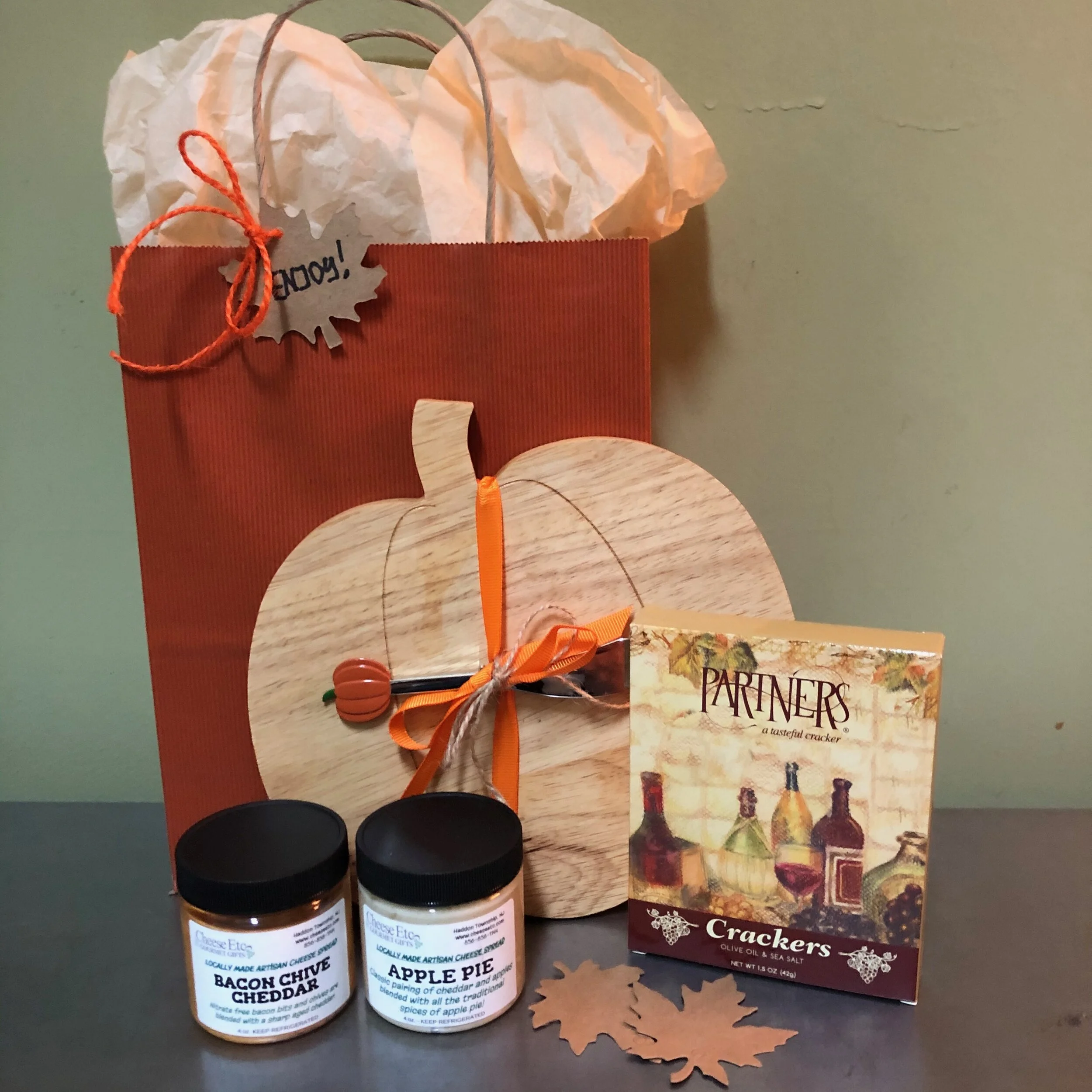 THANKSGIVING SPECIALS — Cheese Etc. & Gourmet Gifts