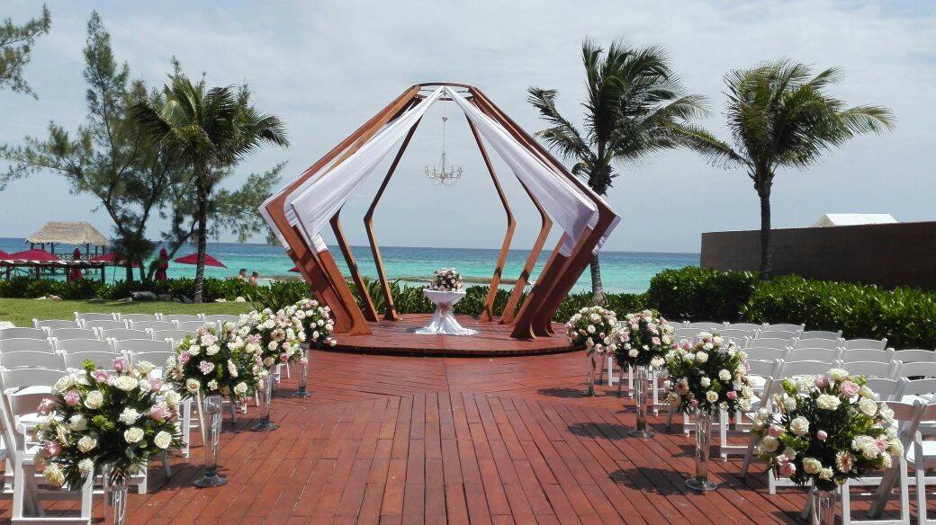 Destination Wedding Travel Agent | Plan Your Dream Wedding-Azul Beach ...
