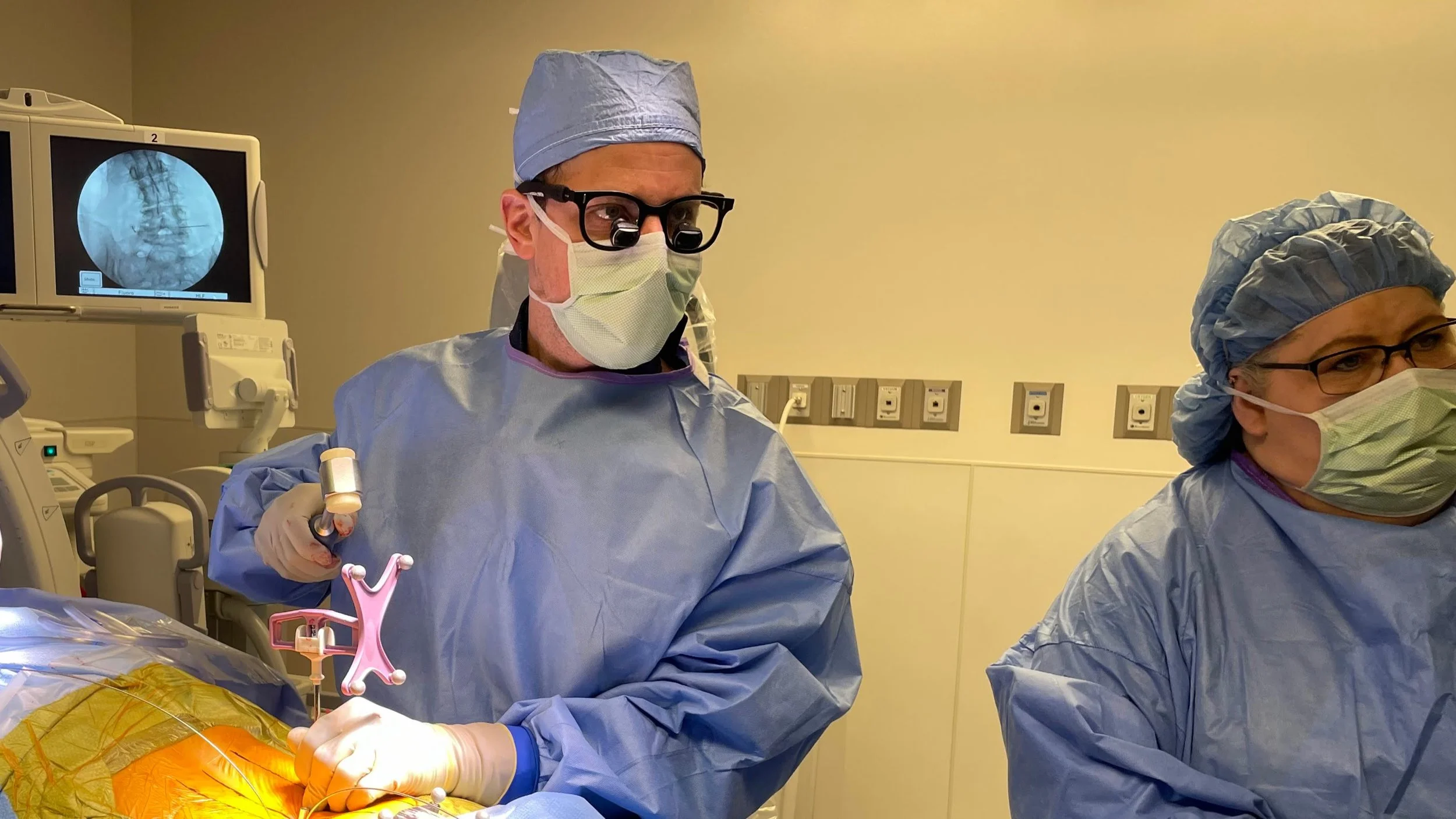 First adult spine surgery using groundbreaking nView s1 imaging and ...
