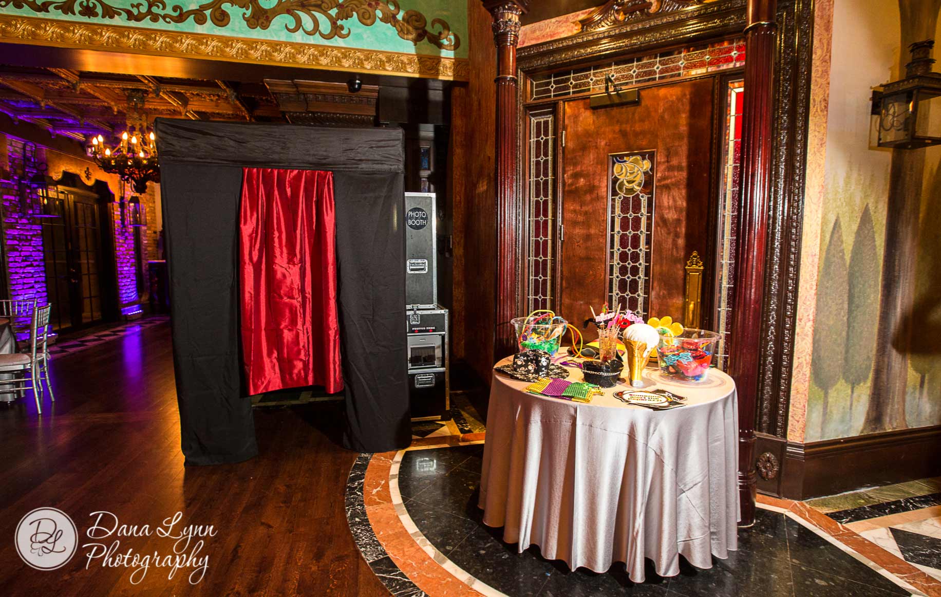 How big is your photo booth? — Dana Lynn Photos