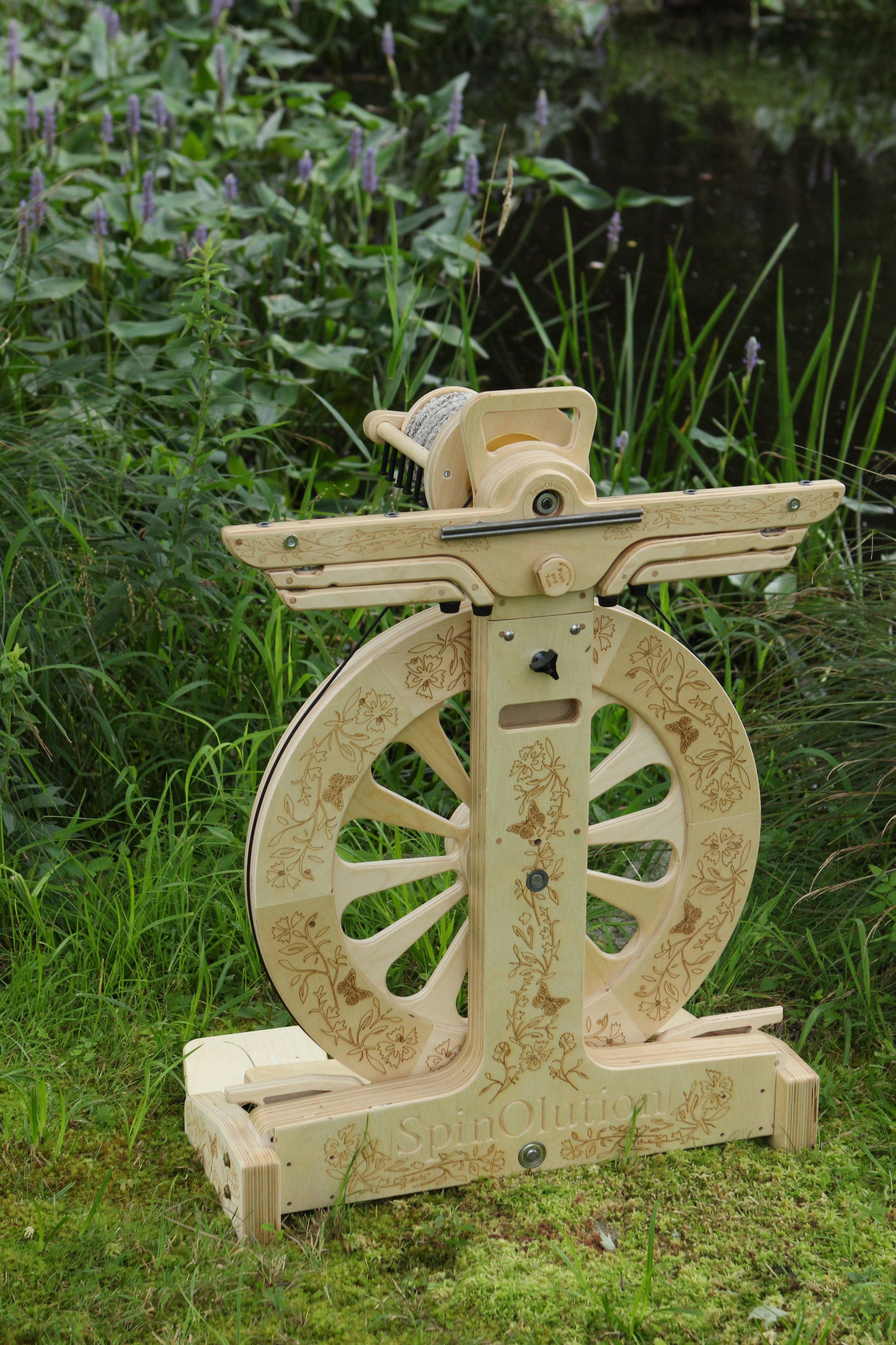 SpinOlution Spinning Wheels: Monarch Versatile Fine to Bulky Studio ...