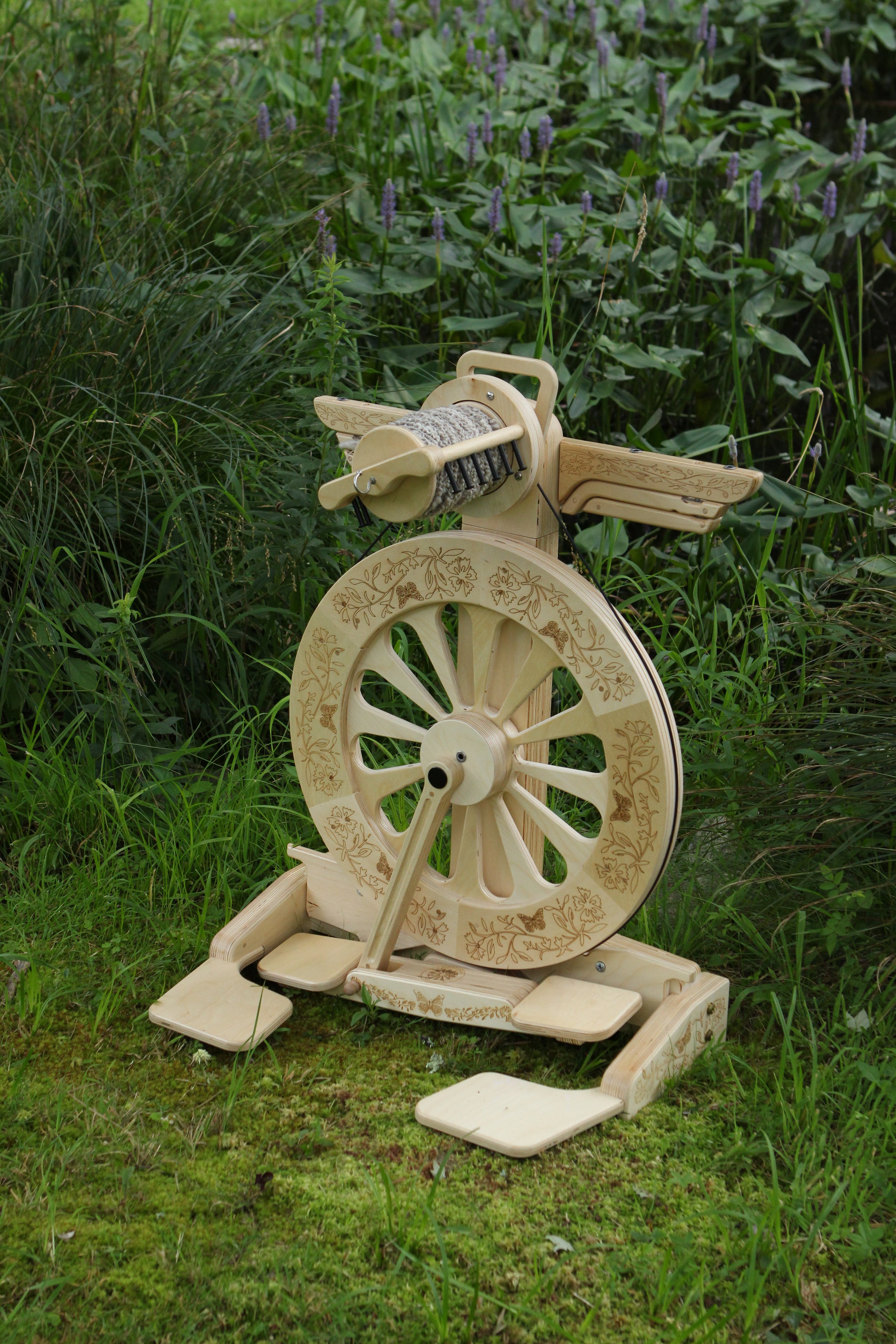 SpinOlution Spinning Wheels: Monarch Versatile Fine to Bulky Studio ... SpinOlution Spinning Wheels: Monarch Versatile Fine to Bulky Studio ...