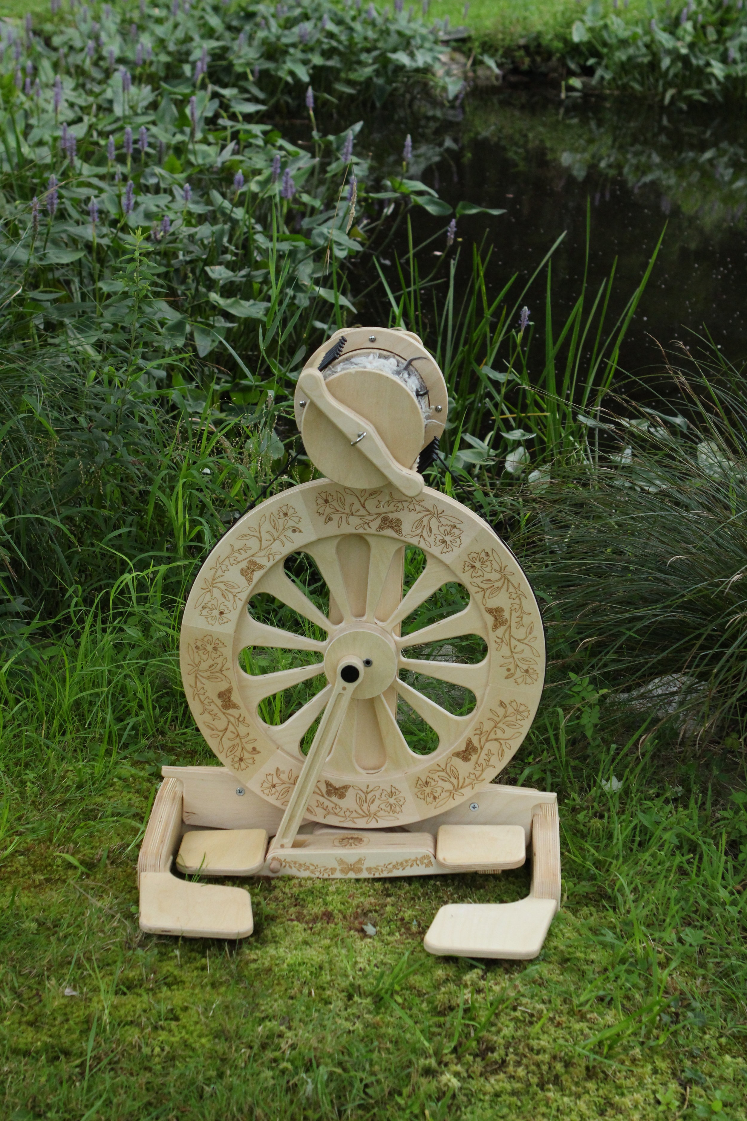 SpinOlution Spinning Wheels: Monarch Versatile Fine to Bulky Studio ... SpinOlution Spinning Wheels: Monarch Versatile Fine to Bulky Studio ...