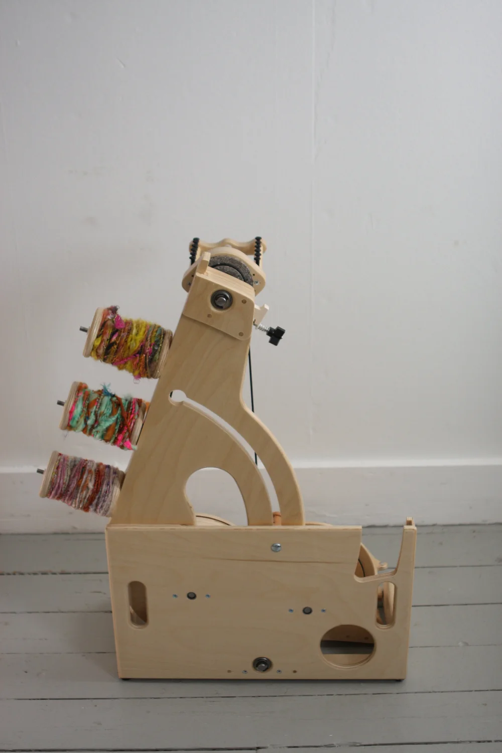 SpinOlution Spinning Wheels: Queen Bee Fine Yarn Spinning Foldable ...