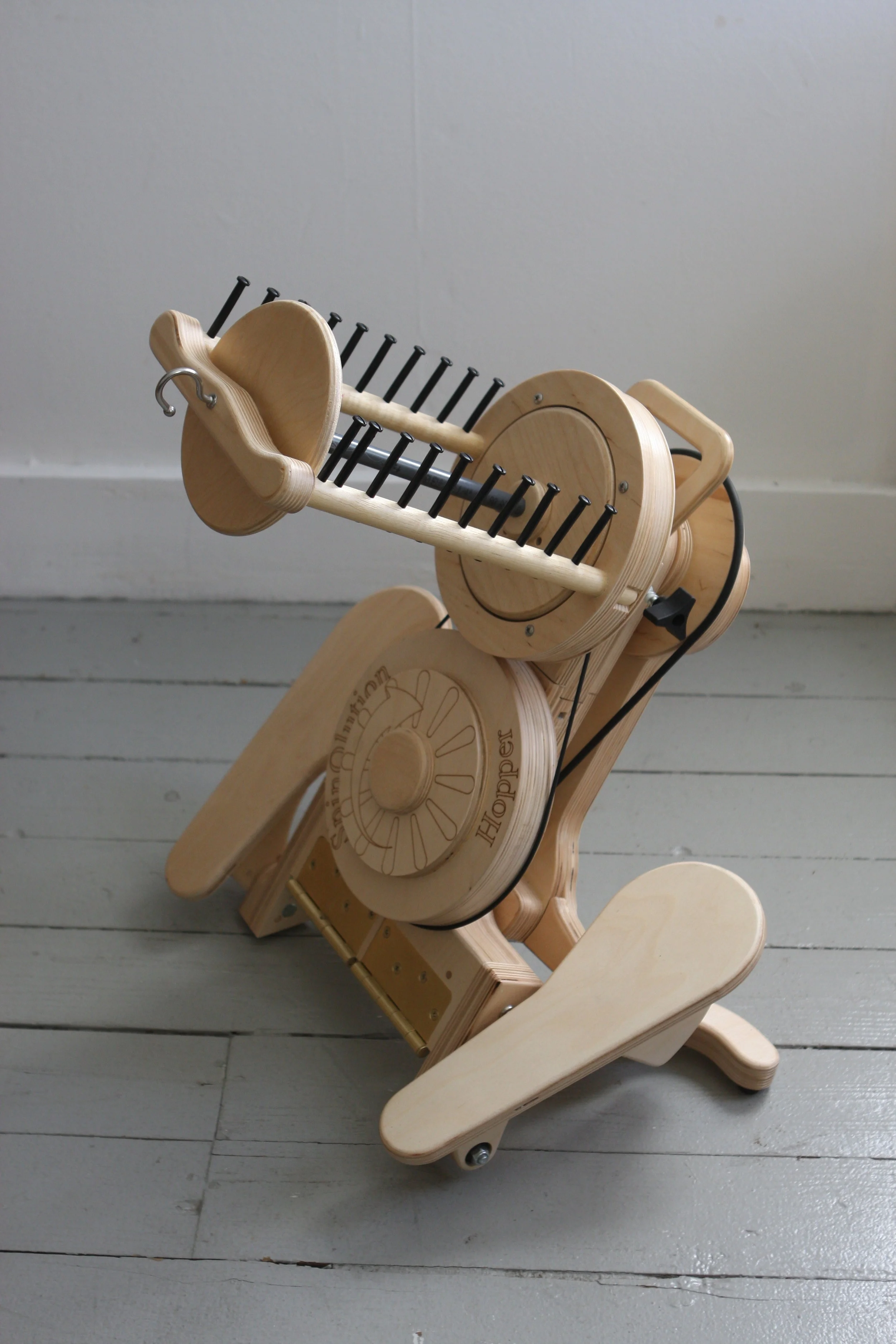 SpinOlution Spinning Wheels: Hopper Portable Fine to Bulky Spinning ...