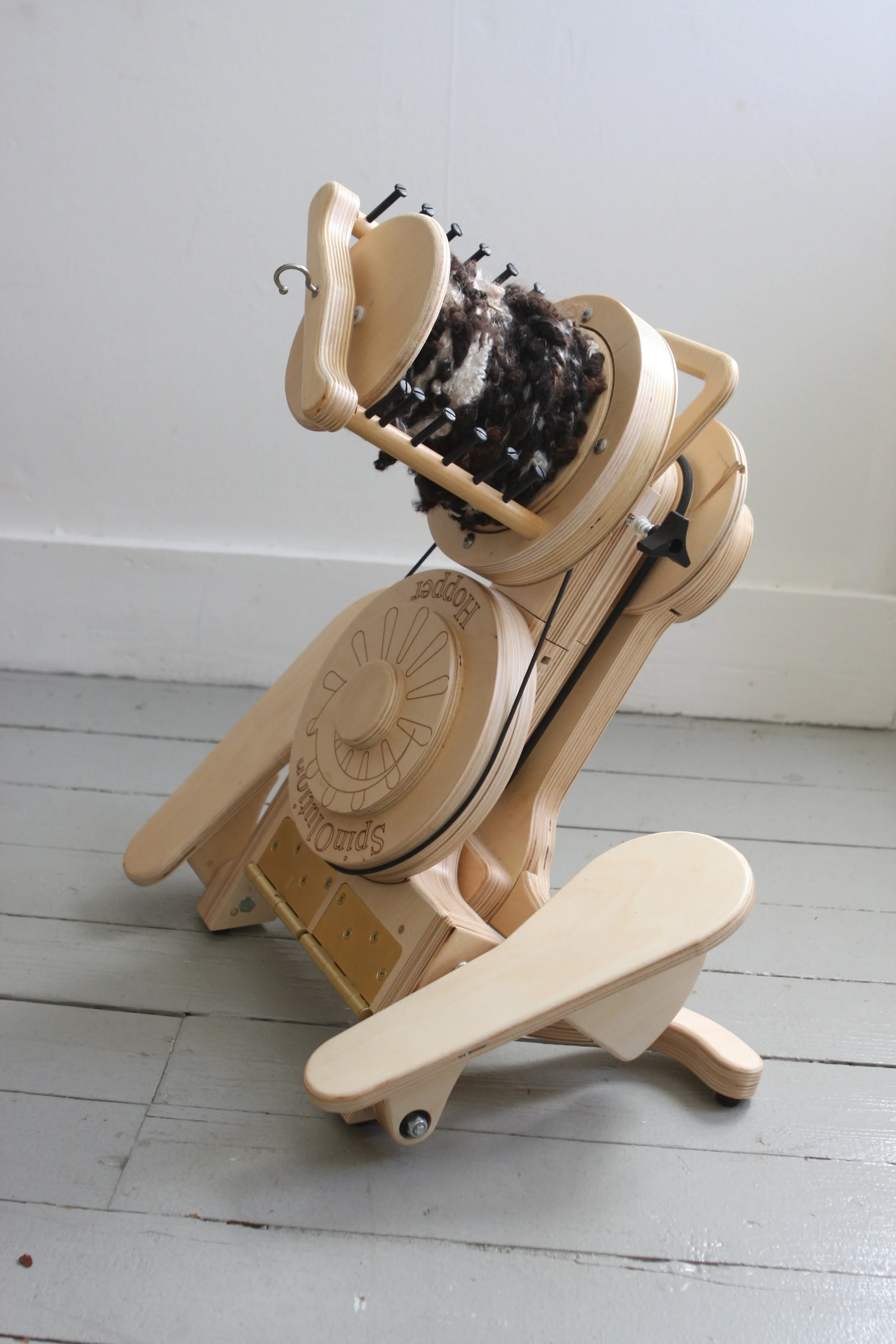 SpinOlution Spinning Wheels: Hopper Portable Fine to Bulky Spinning ...