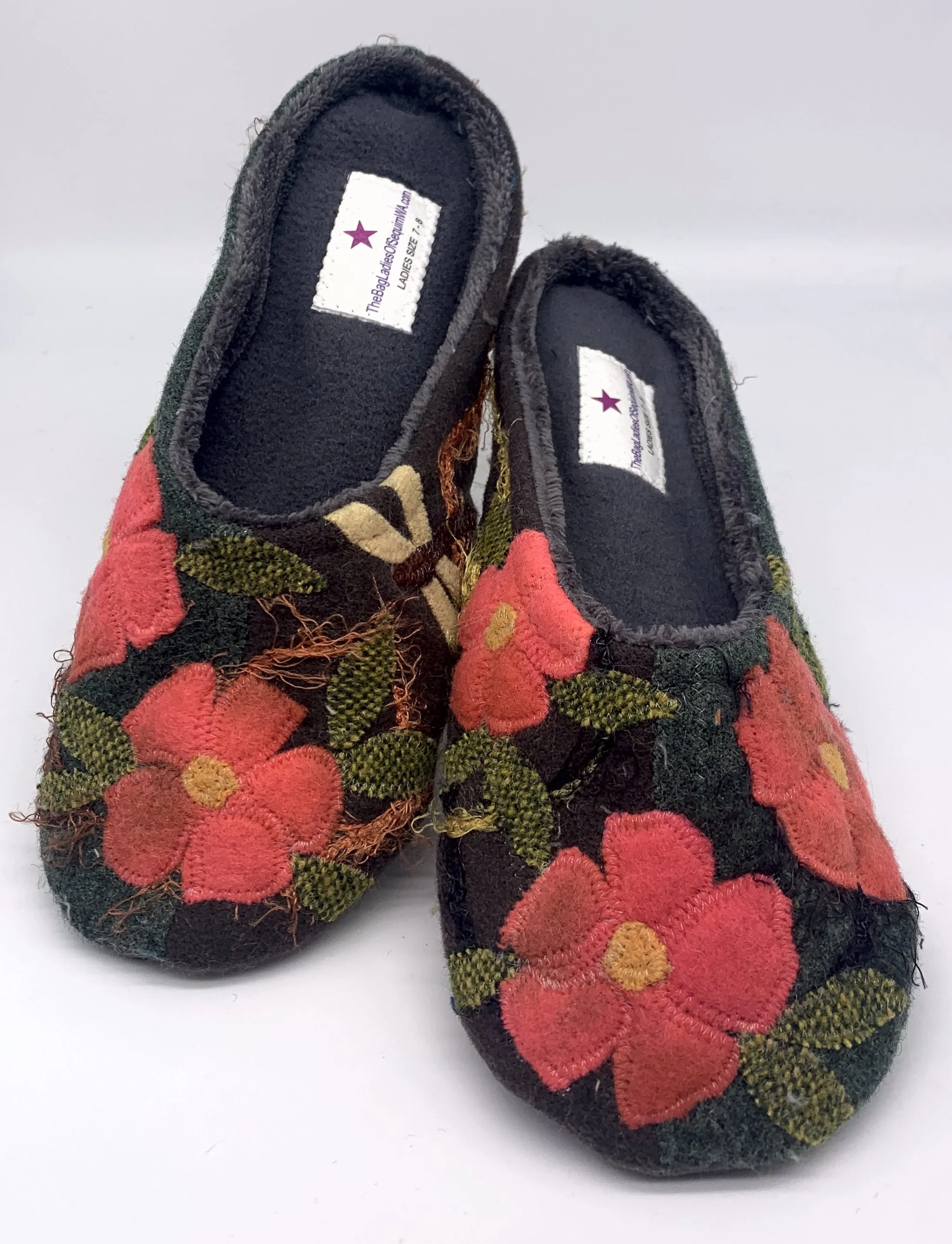 LADIES SLIPPERS 7-8 — The Bag Ladies of Sequim, WA