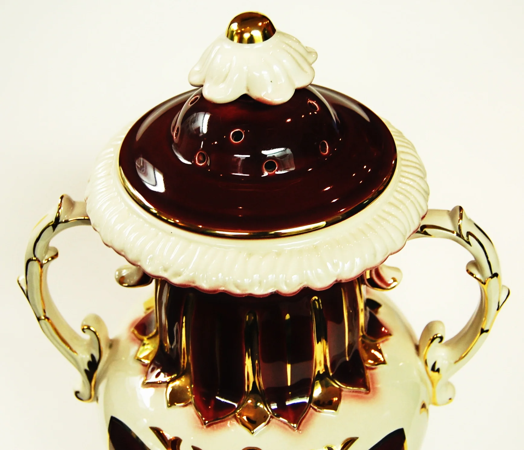 leech jar — Worcester Medical Museums