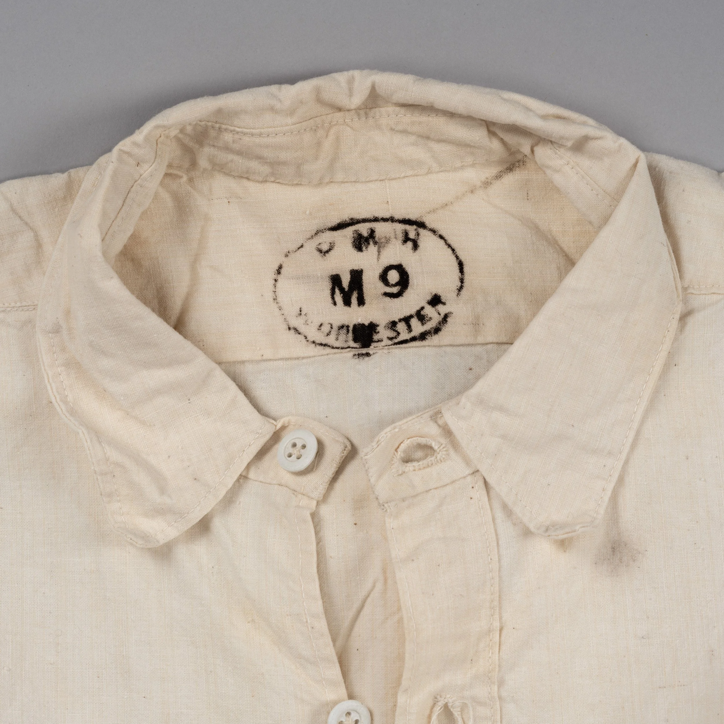 Patient Gown — Worcester Medical Museums