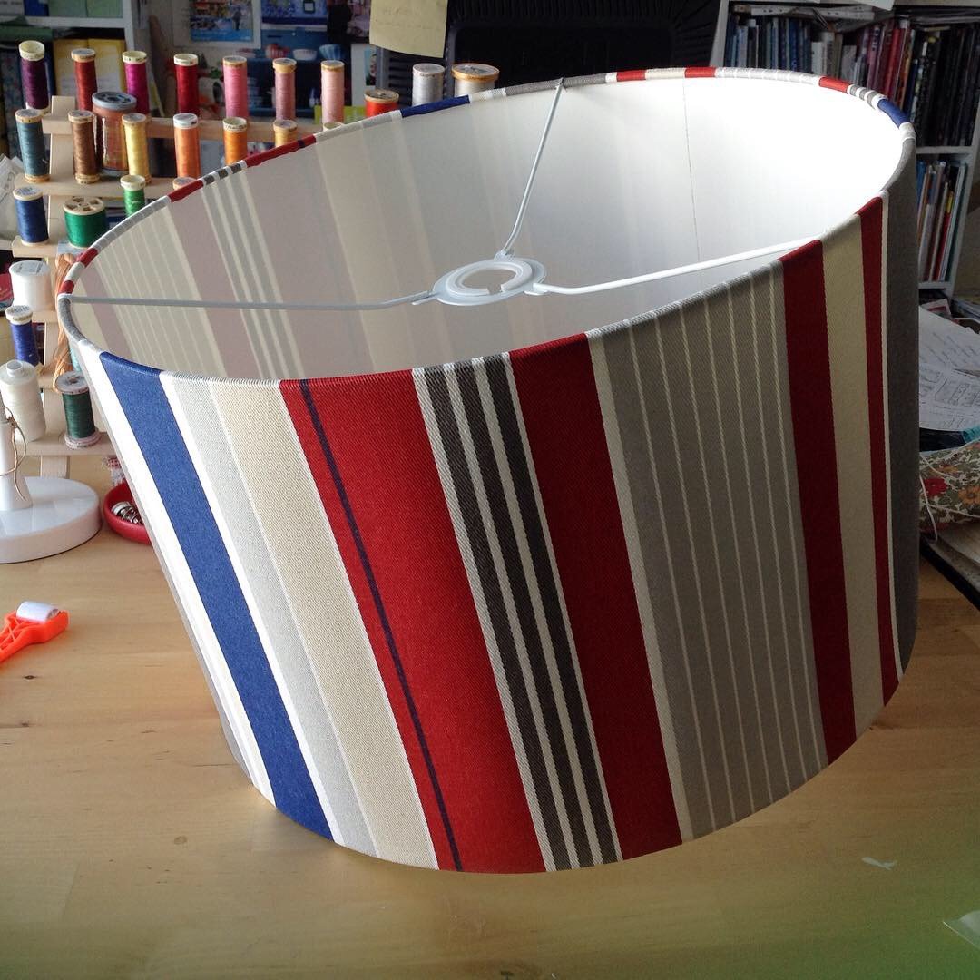 Make a rolled-edge lampshade in just one workshop. — HOMETOWN