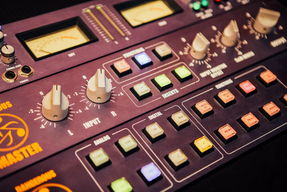Gravity Studios: The Best Mastering Engineer — Gravity Studios