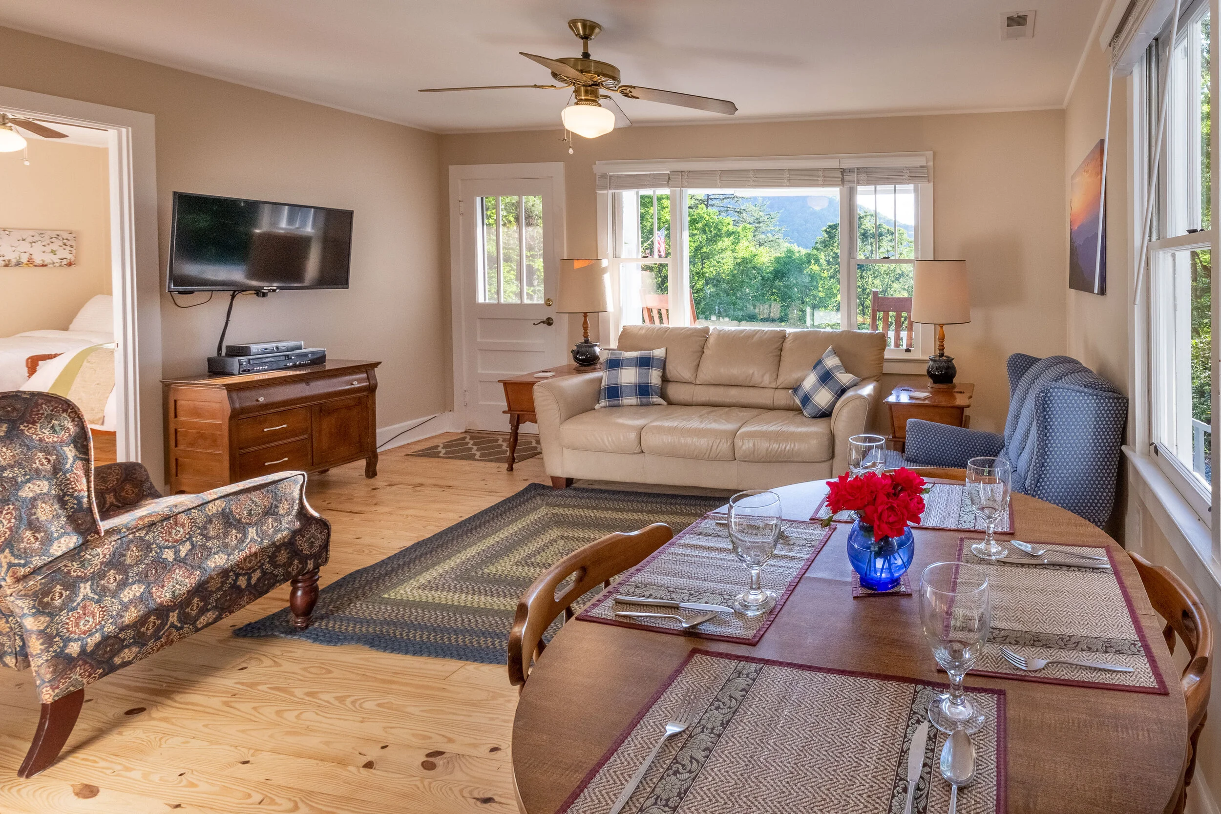 Sunset Cabin — Settlers Mountain Adventures