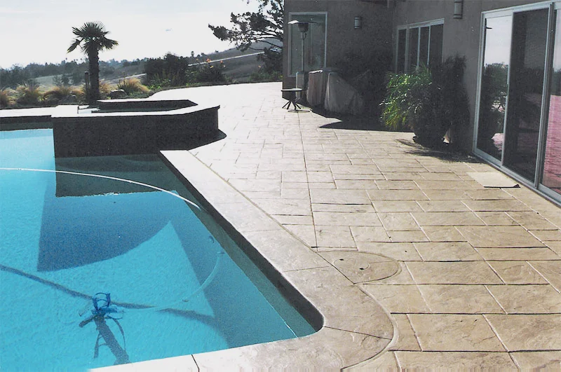 LINDAHL CONCRETE INC. —Driveways, Pool Decks, Patios, Pavers