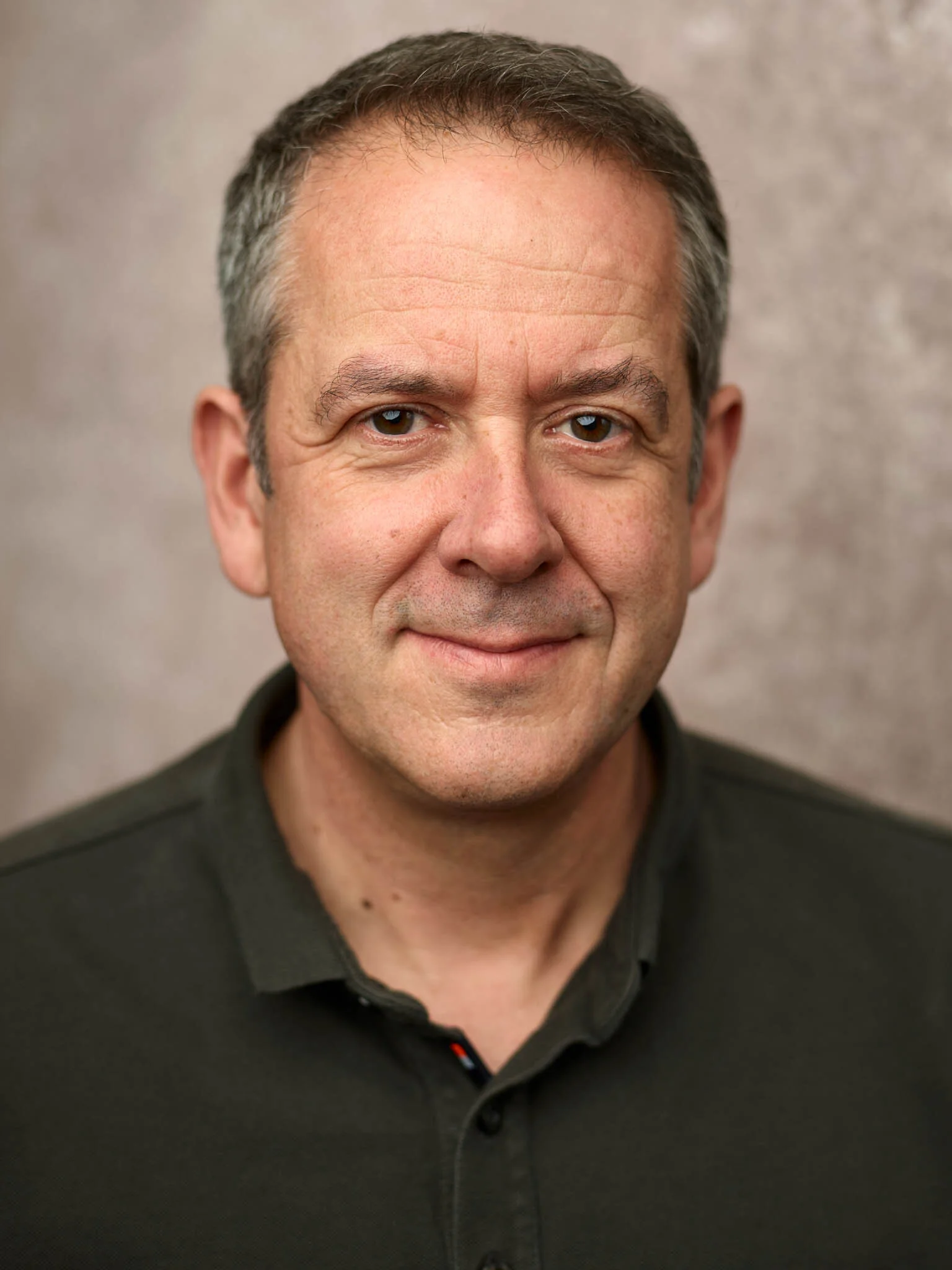 Tom Barker - Manchester based Headshot & Commercial Photographer