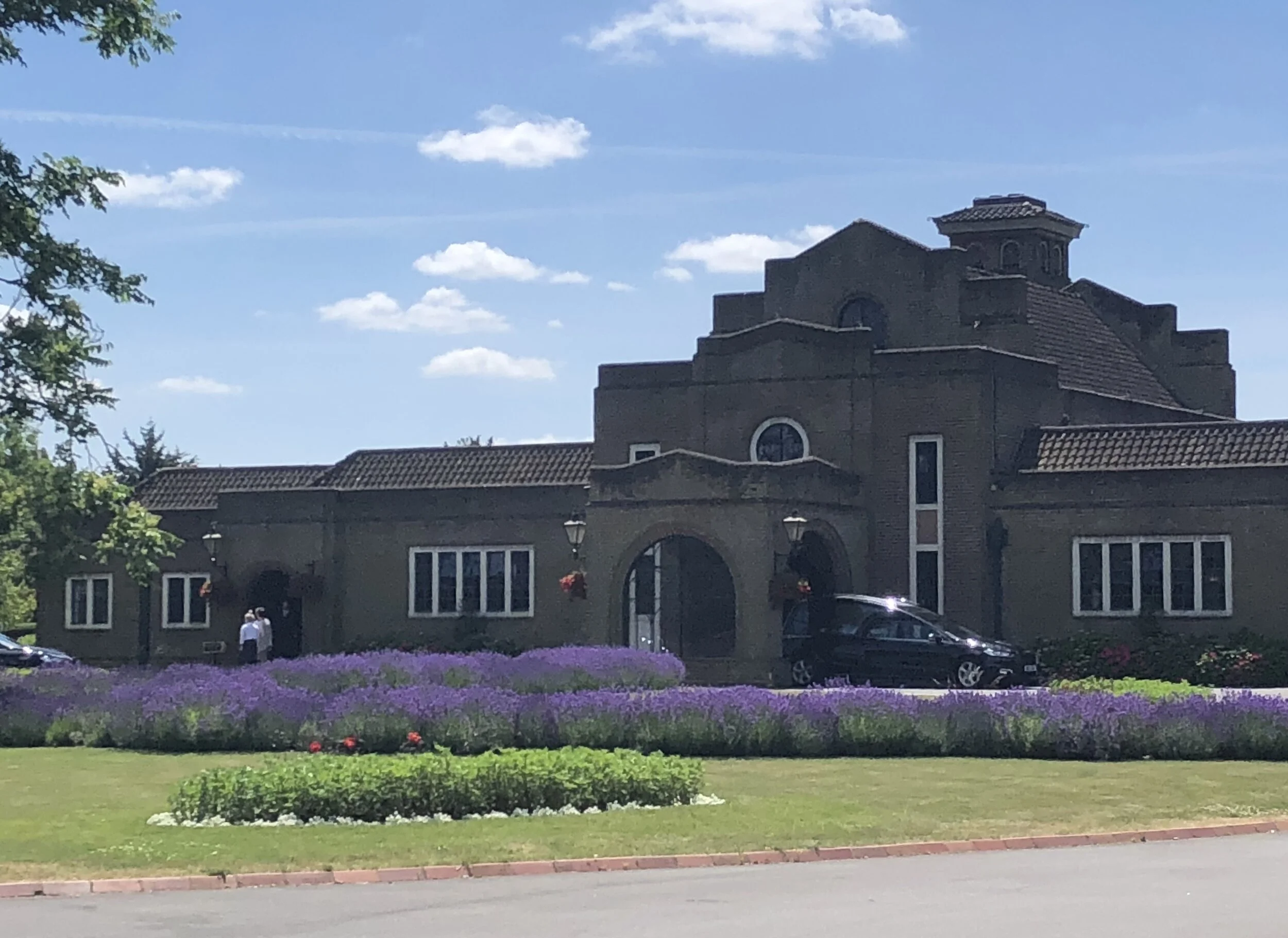 Mortlake Crematorium - Poetic Endings - Award-Winning Modern Funeral ...