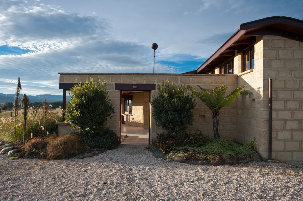 - Adobe Block Country Cottage, Tasman | Bell Stephenson Architects, NZ