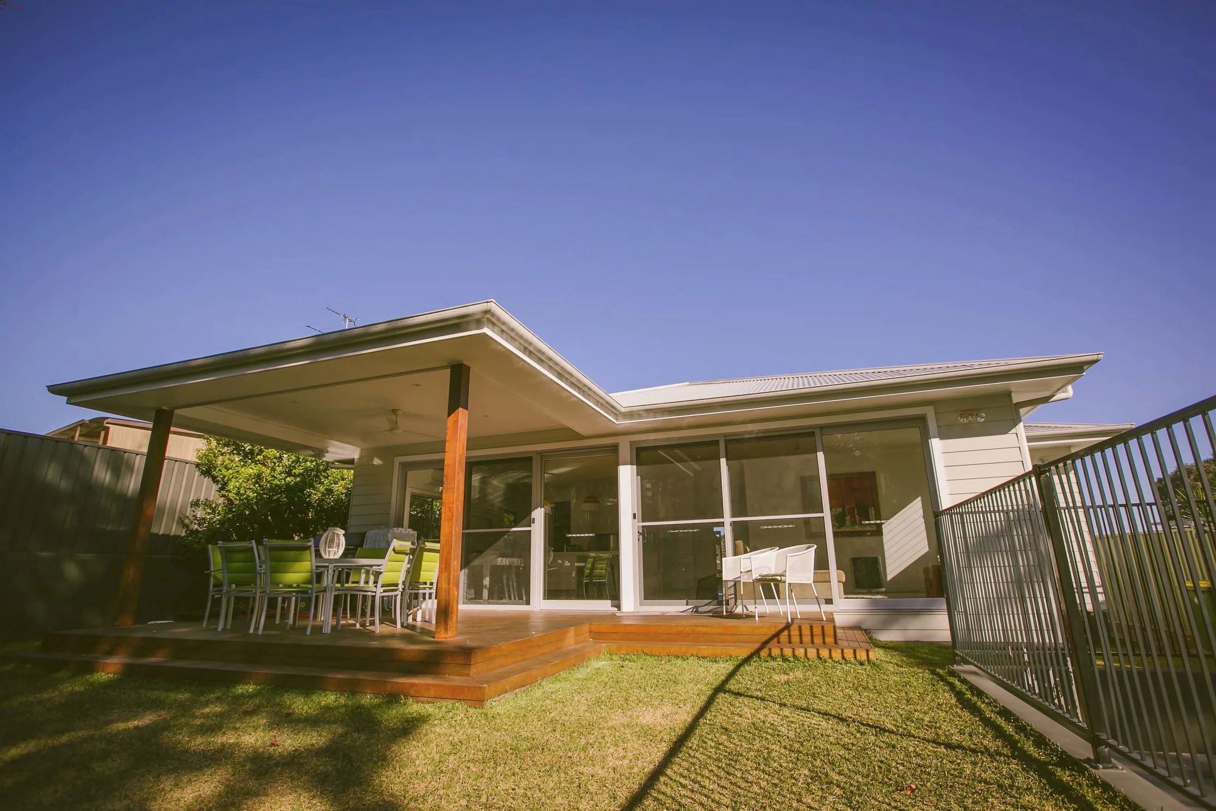 One Five Rickard — Plan Land - beautiful and functional design