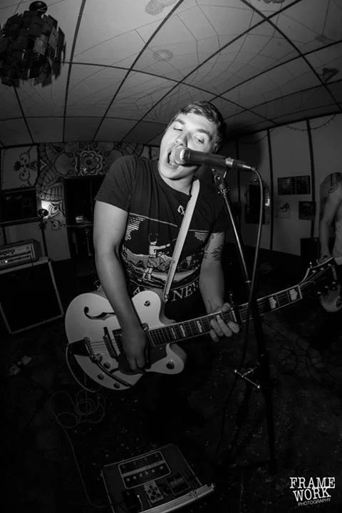 %i — Sound of a Smirk