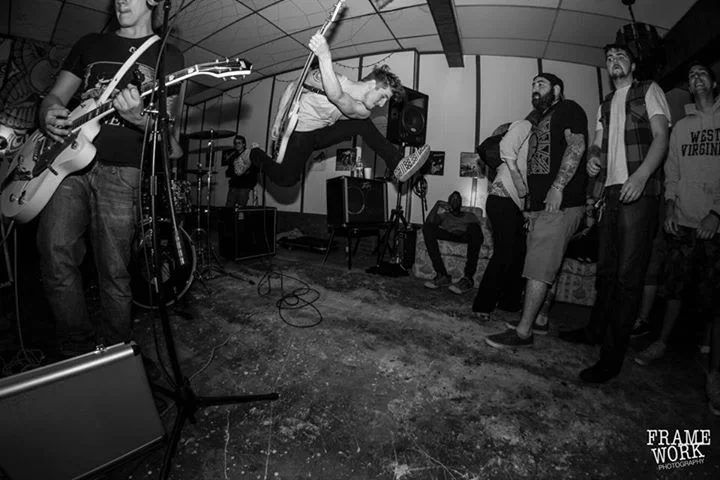 %i — Sound of a Smirk