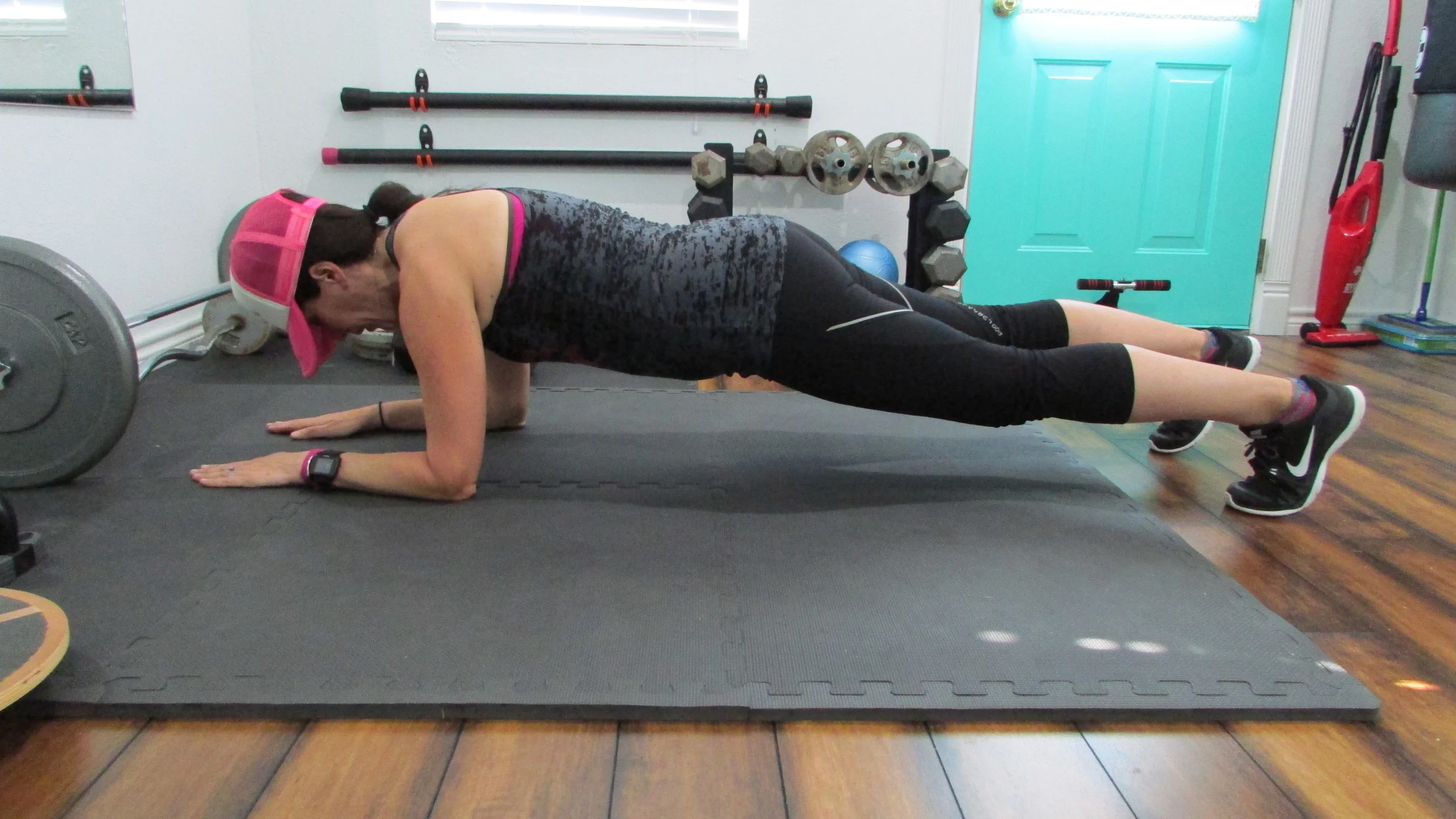 FAST ABS: FIVE MINUTE CORE CIRCUIT FOR RUNNERS — Lea Genders Fitness