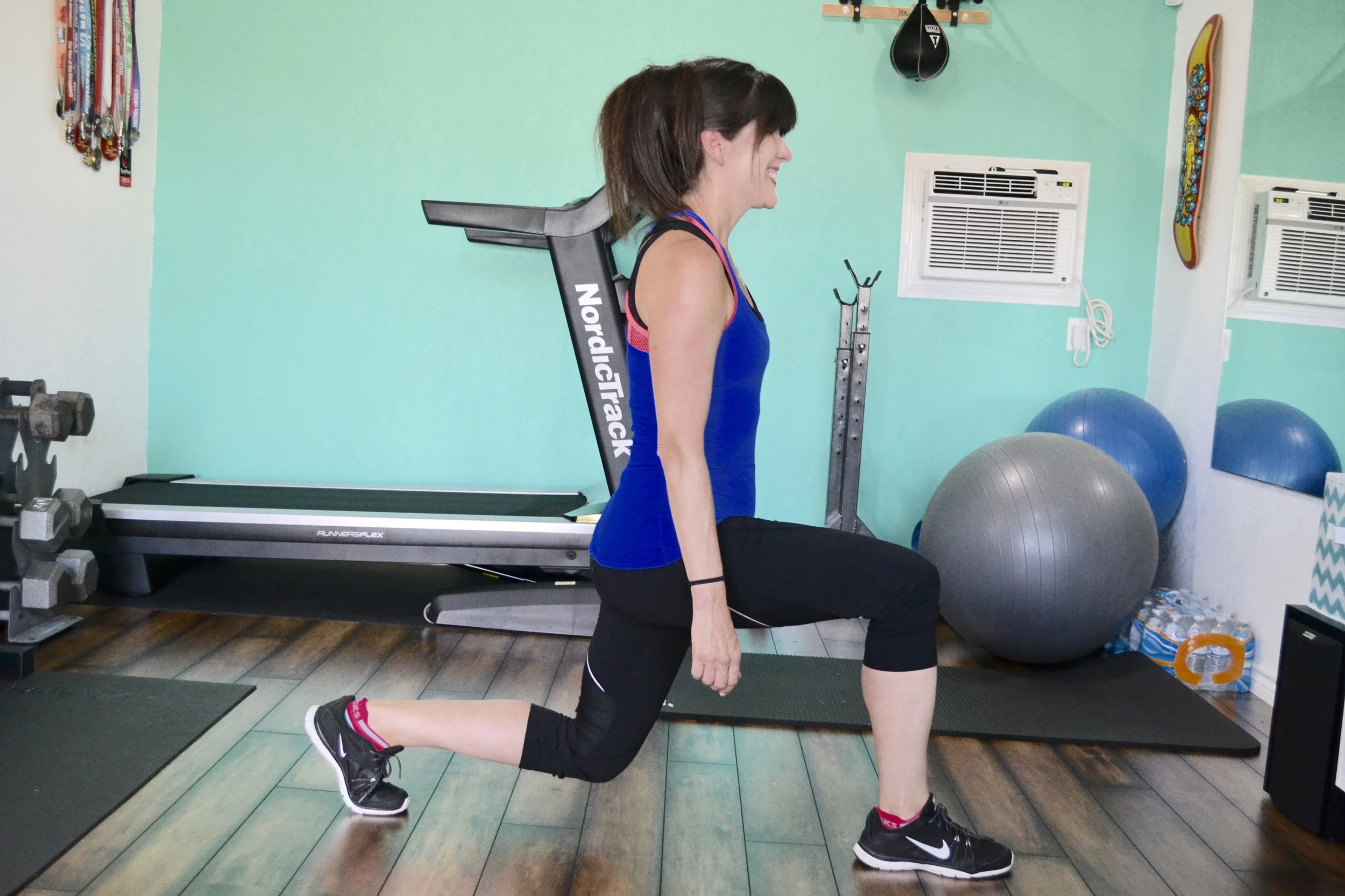 'Round the World Lunges: 4 Minute Lunge Workout — Lea Genders Fitness