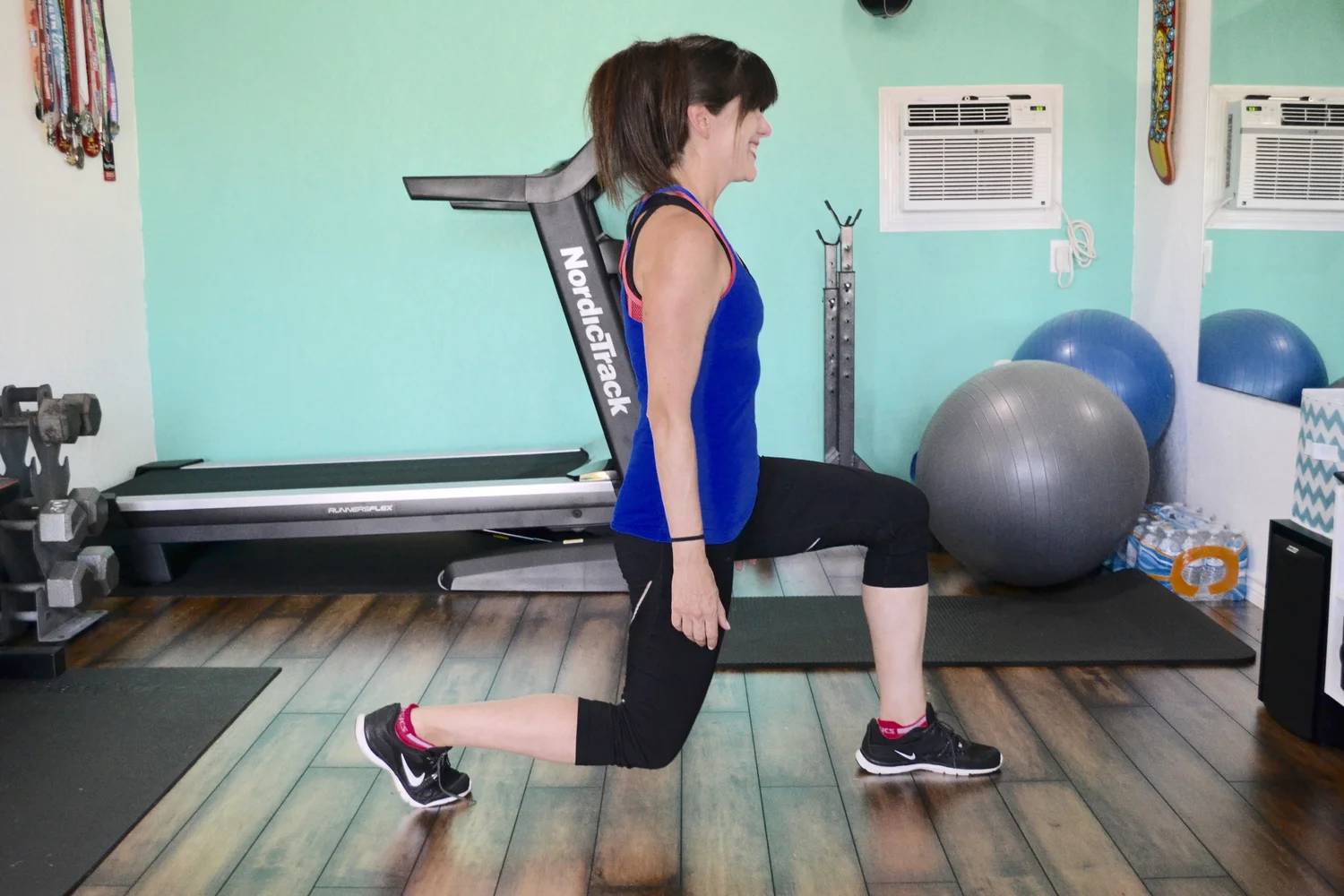 'Round the World Lunges: 4 Minute Lunge Workout — Lea Genders Fitness