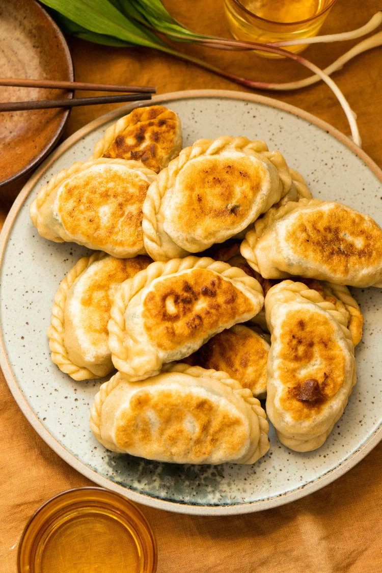 Crispy Egg and Ramp Pockets — Eat Cho Food