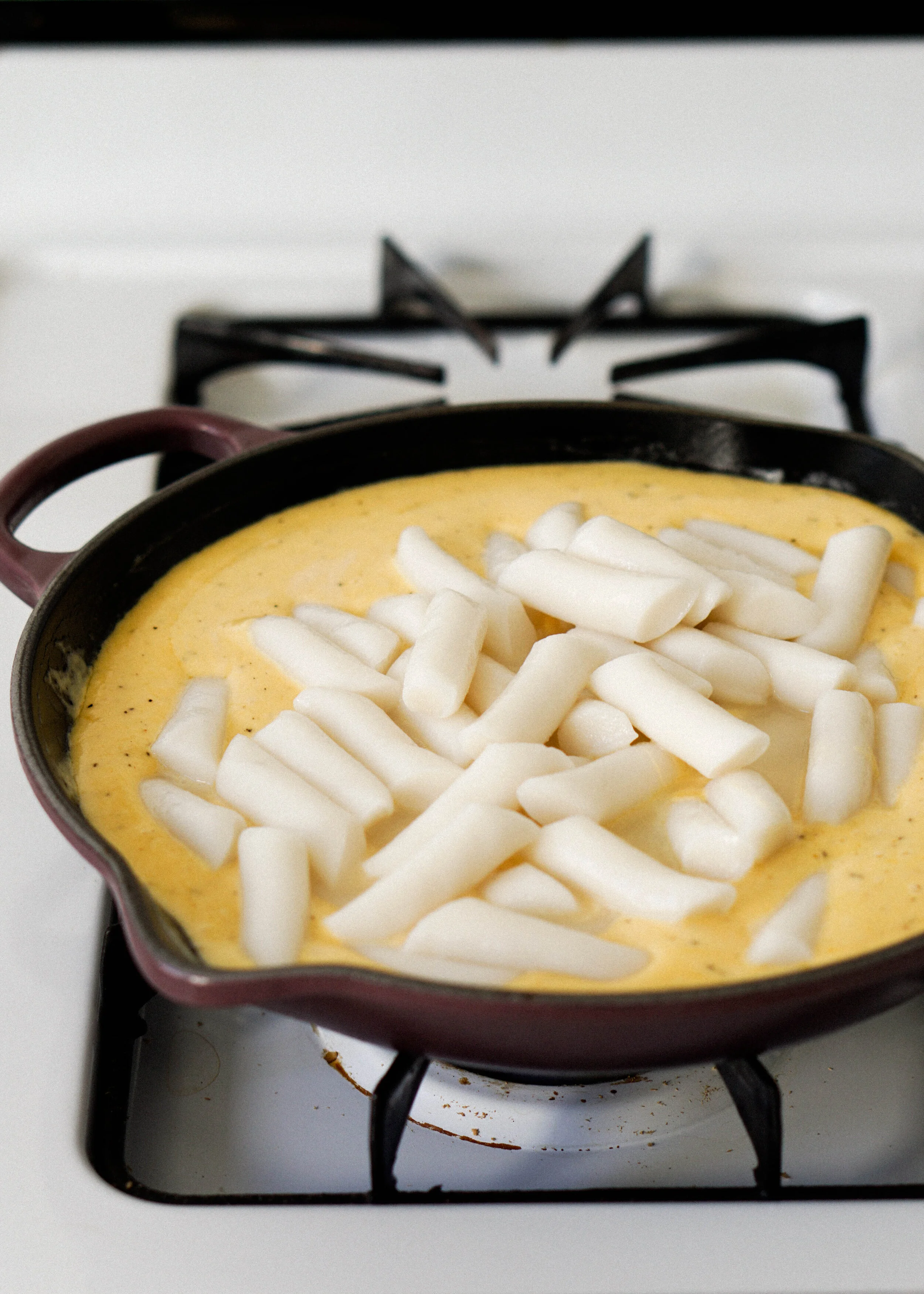 Tteok and Cheese (Cheesy Tteok Bokki) — Eat Cho Food