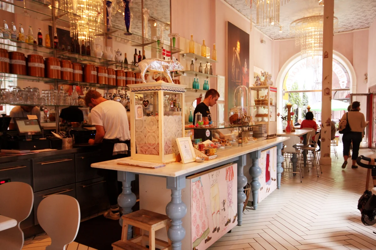 st.b / Royal Smushi Café in Copenhagen — Sodiumpartners