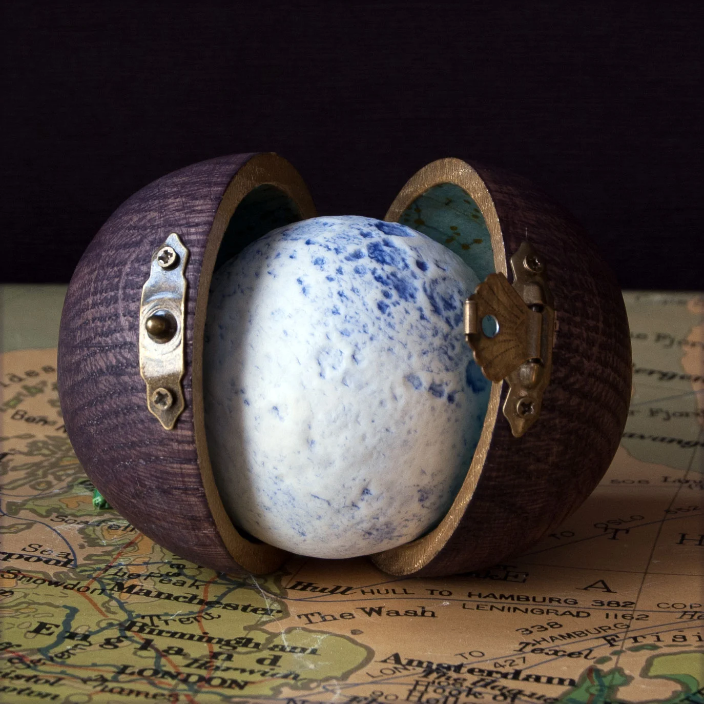 Blue Moon — THE LITTLE GLOBE CO
