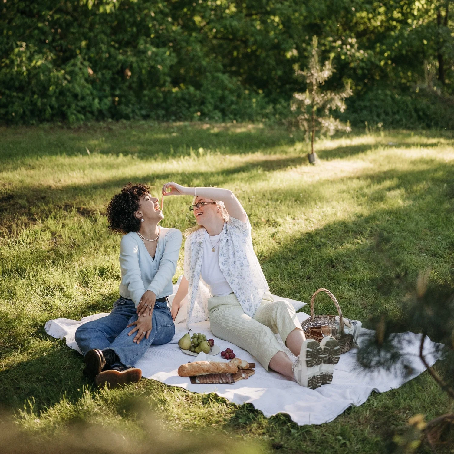 Non-Creepy Flirting: Signs, Confidence, & Respectful Tactics — Bay Area ...