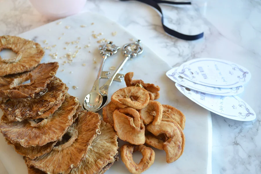 DIY HOMEMADE GRANOLA WEDDING FAVORS — KENDRA FOUND IT