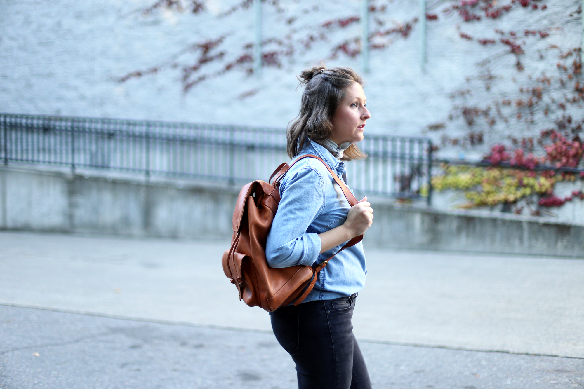 HOW TO TIE A NECK SCARF — KENDRA FOUND IT