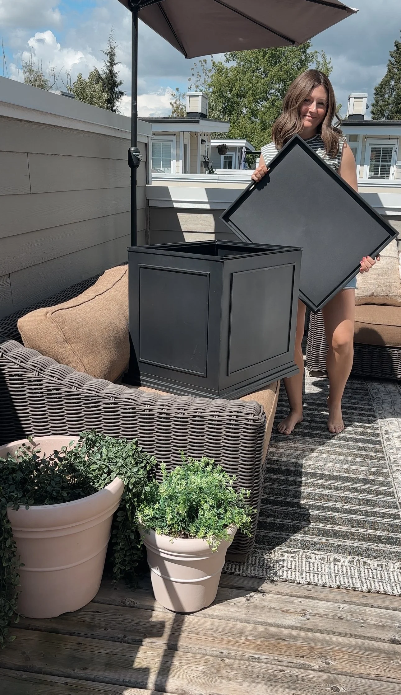 Backyard Deck Ideas on a Budget: Budget-Friendly Outdoor Furniture ...