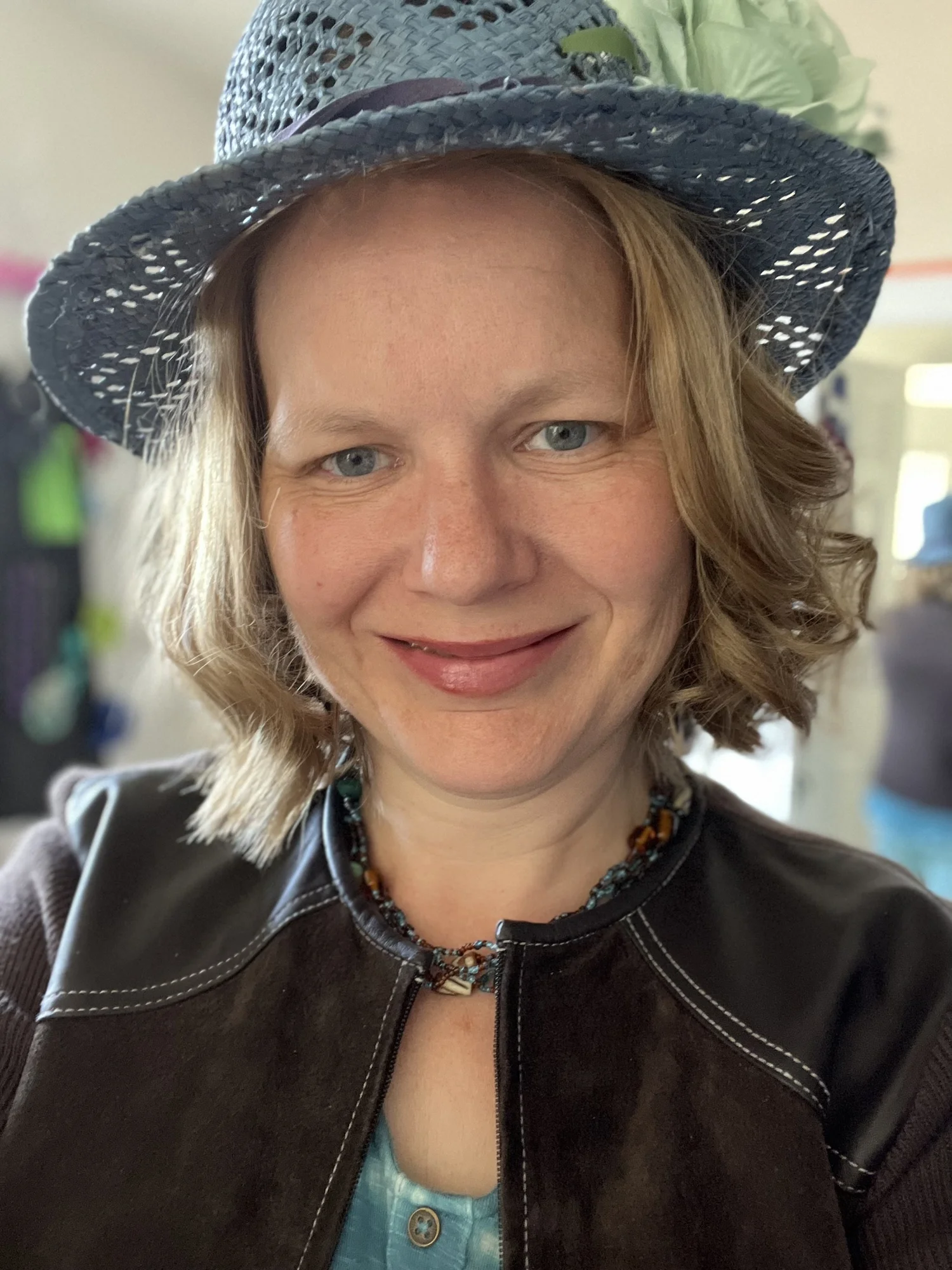 About Lara — Fall in Love with Parenting... Together