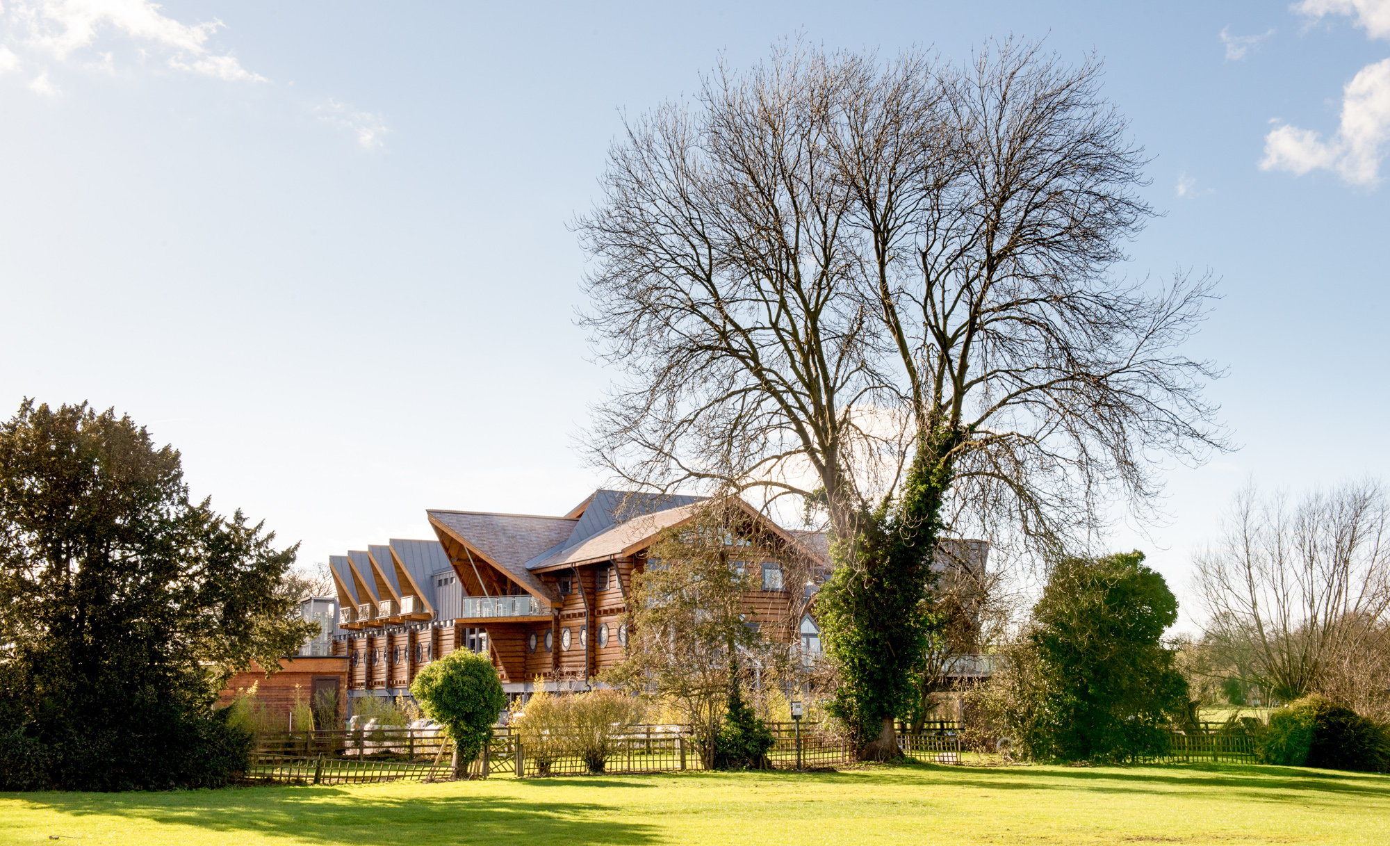 Riverside Clubhouse, Stratford-Upon-Avon - Emission Zero Architects ...