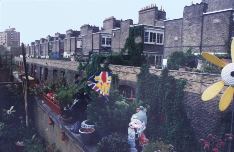 Pullens Building — Peter Barber Architects