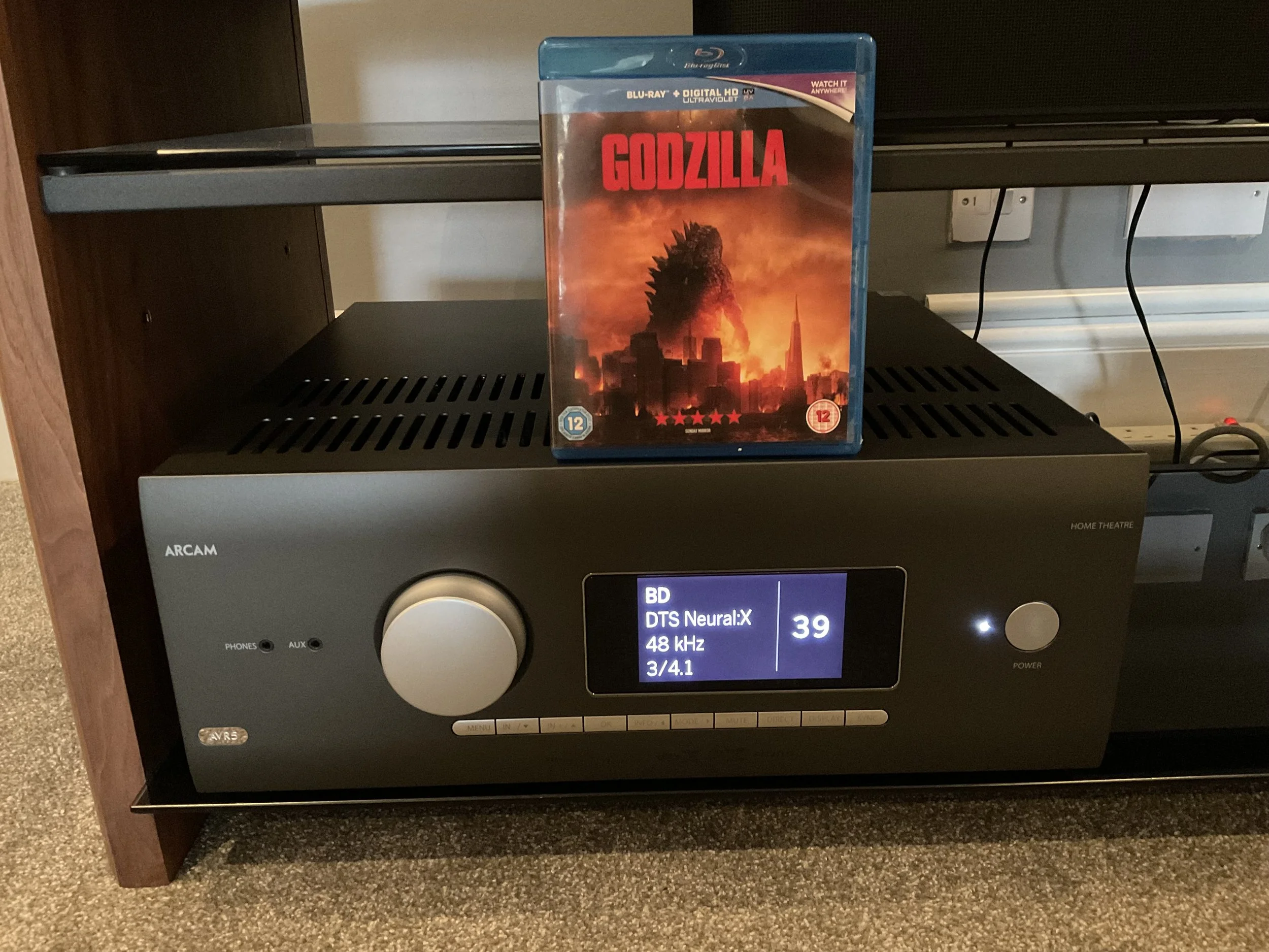 Introducing the BRAND NEW Arcam AVR5 AV Receiver at Audio T Swindon ...