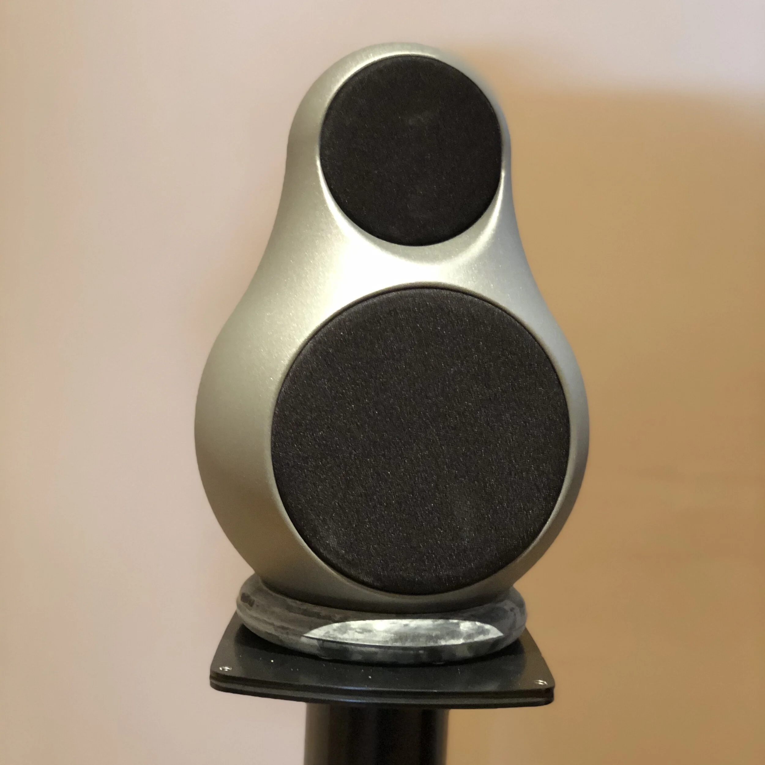 JERN SPEAKERS - WELCOME TO THE IRON AGE OF HI-FI! — Audio T