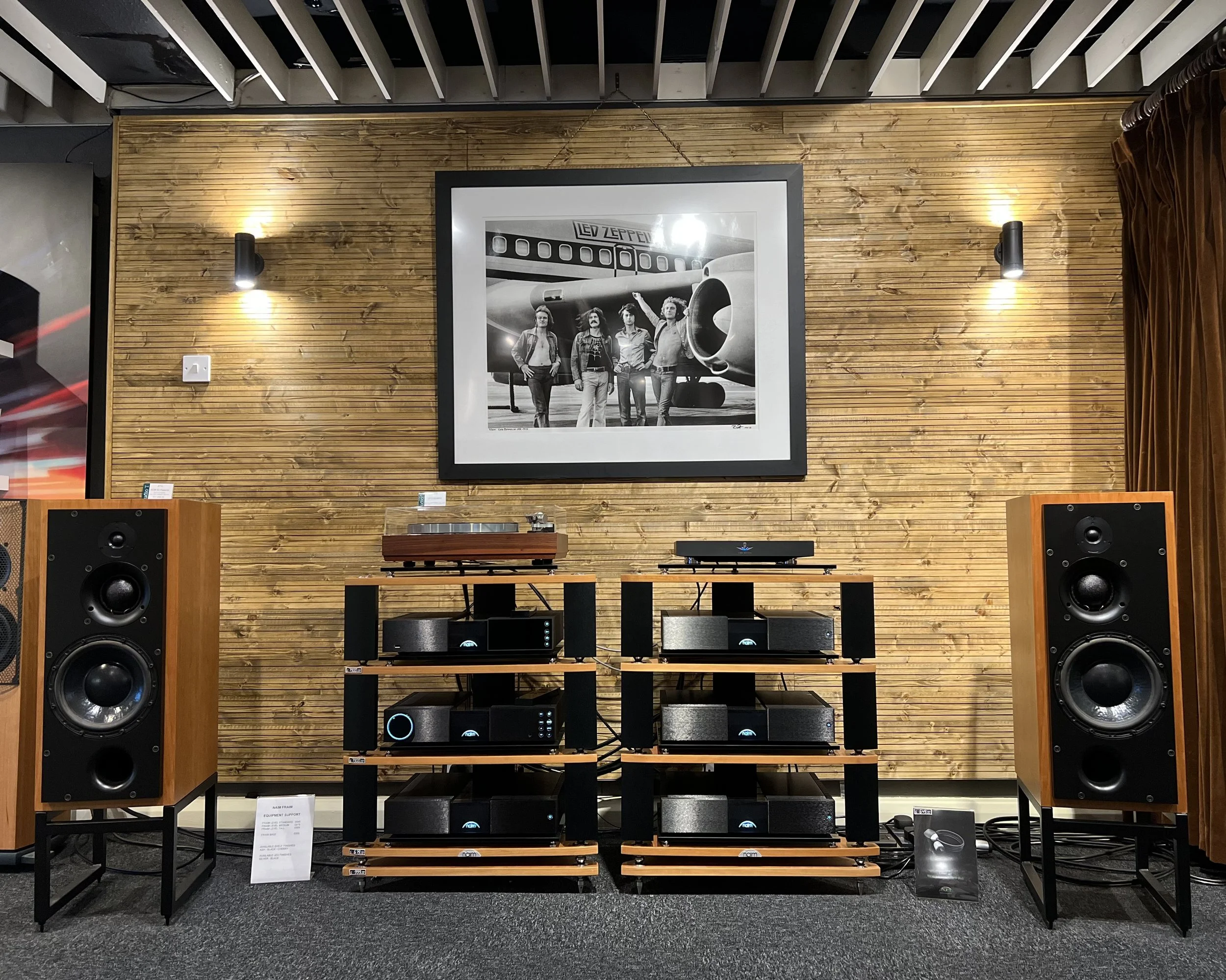Welcome to the future of Naim separates - the 300 New Classic series ...