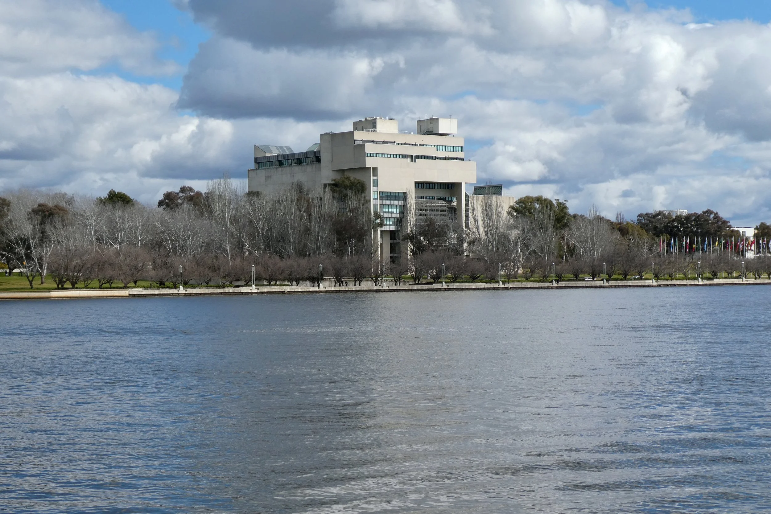 Canberra 2023-08 -2- Queen Elizabeth II Island — Girt By