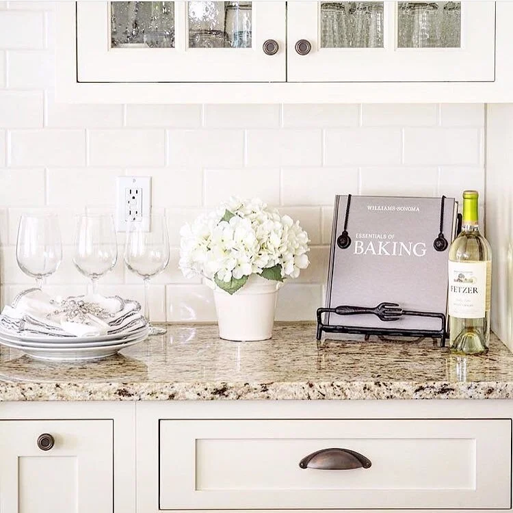 How to Work With Dated Granite in Your Kitchen