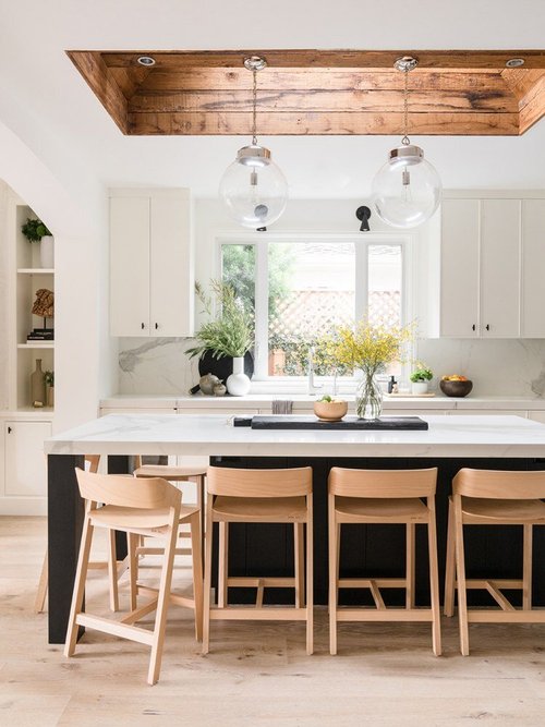 How to Pick the Right Counter Stools for Your Kitchen
