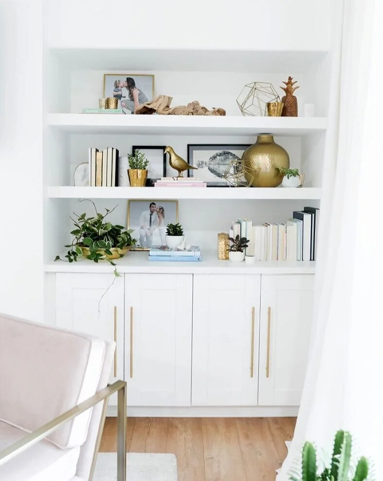 Where to Find Styling Inspiration for Bookshelves and How to Use It