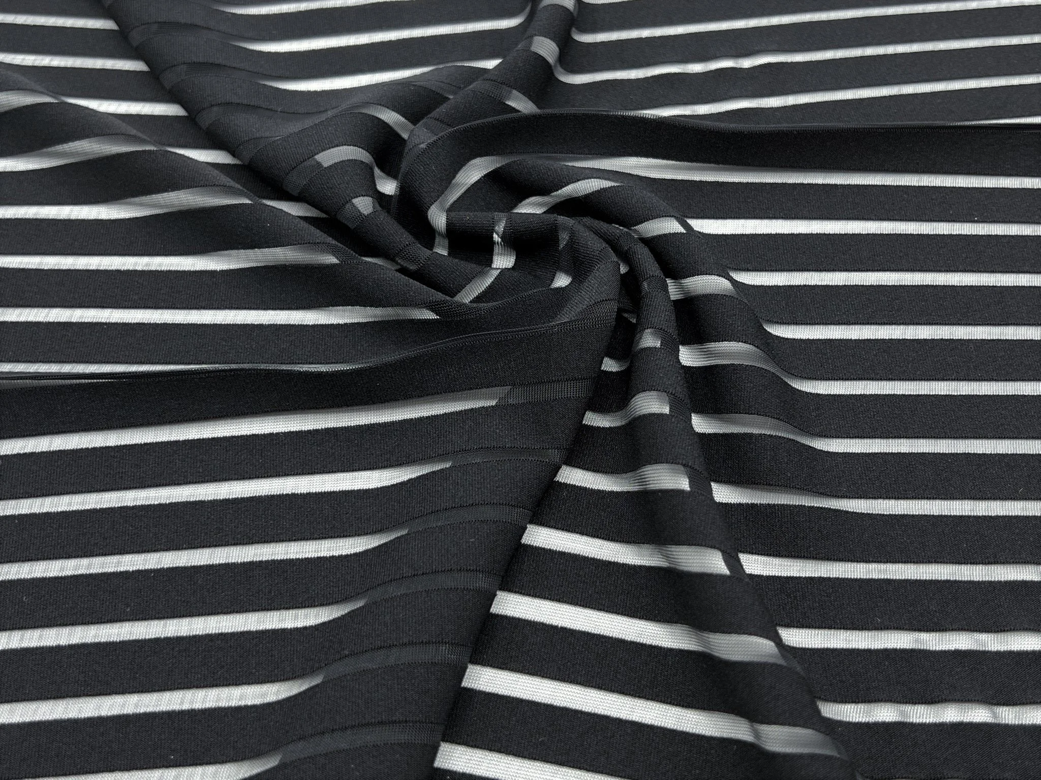 Mesh Fabric including Foil Mesh, Active Mesh, Flocked Mesh and many ...