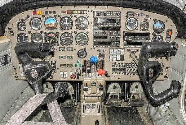 Multi Engine Flight Training — Advanced Aviation