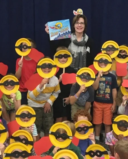 JOAN HOLUB — Joan Holub