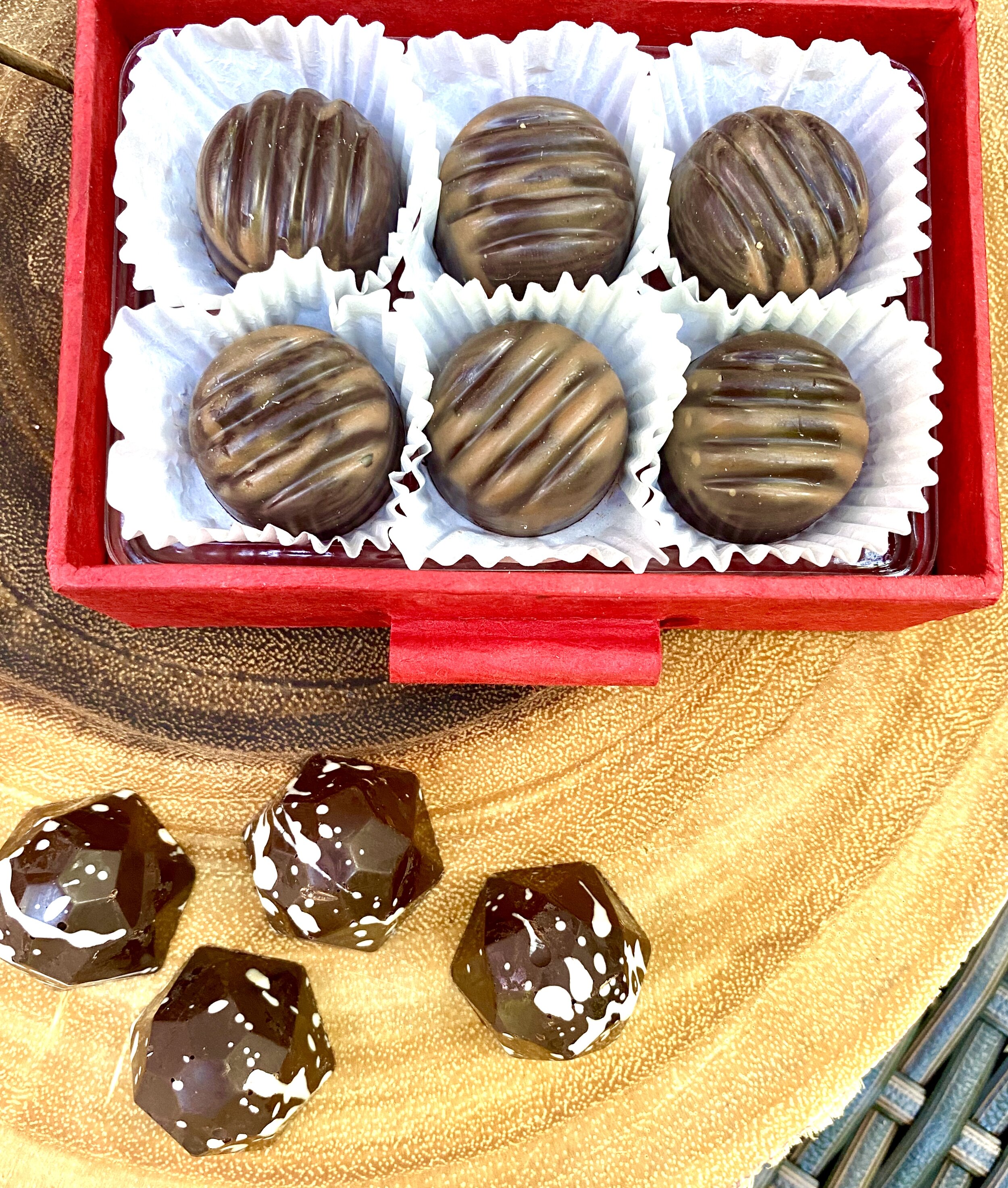 Fritz Knipschildt Launches Fritzzz Artisan CBD Chocolate — CT Bites